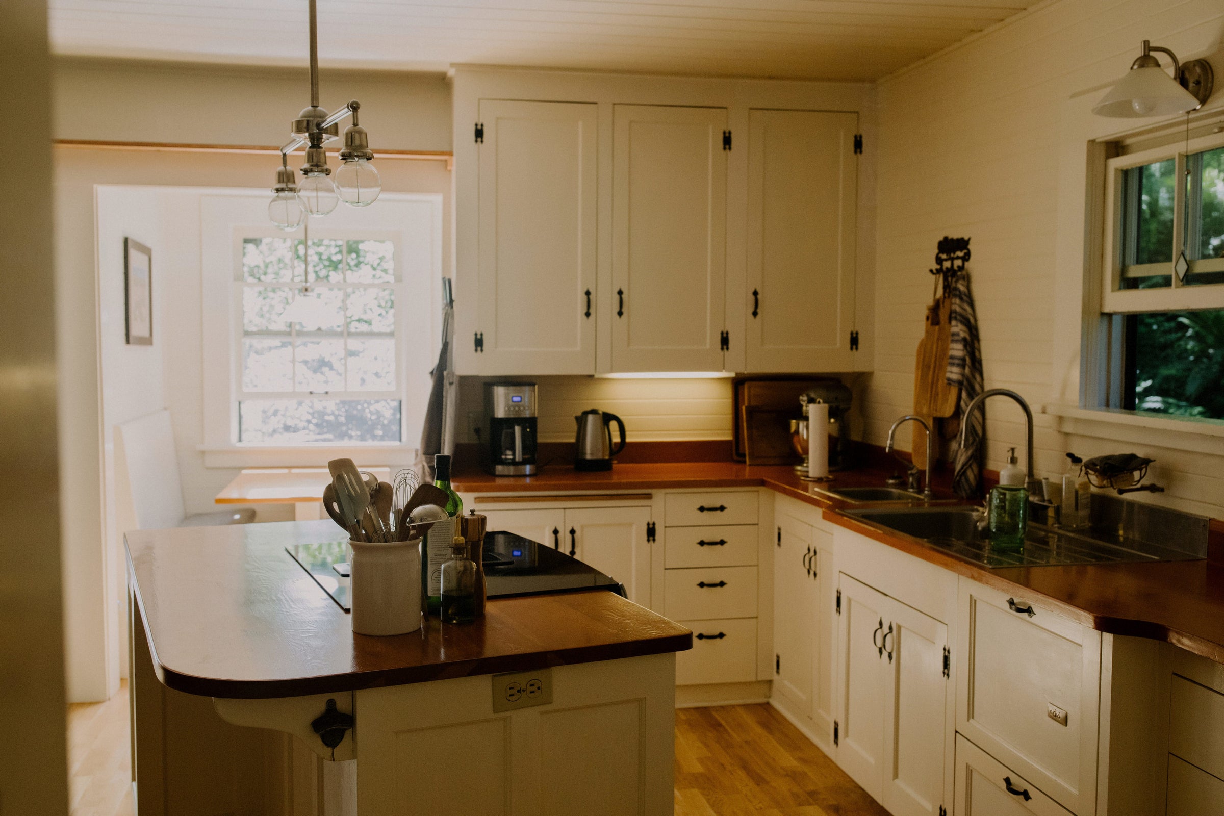 Rooms | Bridal Veil Lodge Bed and Breakfast